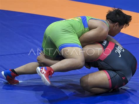 JATIM RAIH EMAS GULAT PUTRA GAYA BEBAS KELAS KG ANTARA Foto