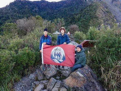 畢業展成果亮眼 義守大學大傳系 跨國團隊登大武山拍紀錄片 人聞財經報