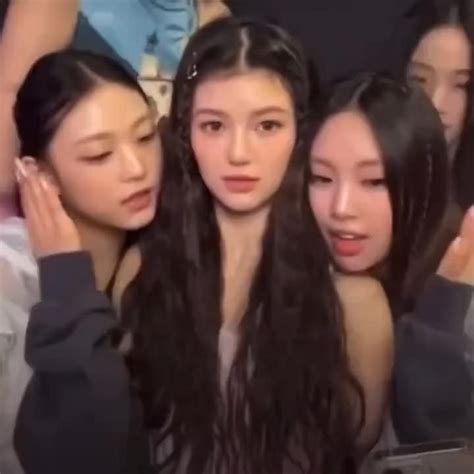 Video Pin Oleh Sofía Di Tokki Selebritas Artis