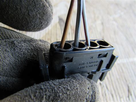 Bmw 4 Pin Connector With Pigtail 1378136 Hermes Auto Parts