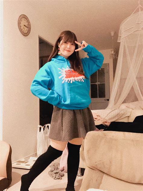 ここちゃん on Twitter お菓子くれなきゃいたずらするぞ