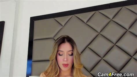 Horny Slut Fingering Herself While Sucking Her Fake Cock Trouble Xx