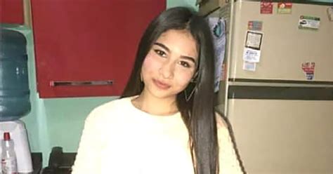 Una Adolescente De 14 Años Jugaba Con Su Hermano En La Puerta De La