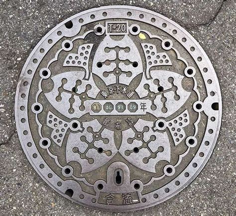 艺术井盖日本街头的靓丽风景 摩登氧分