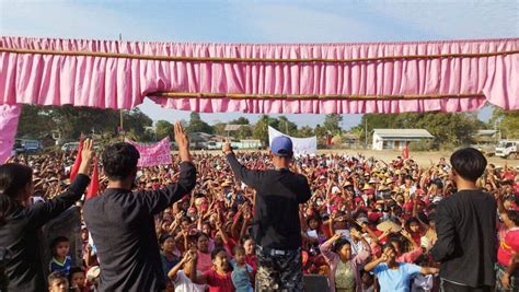 ကနီမြို့နယ် ဒေသခံ ပြည်သူများ ဖက်ဆစ် စစ်တပ် တော်လှန်ရေး ချီတက် ဆန္ဒပြ Khit Thit Media