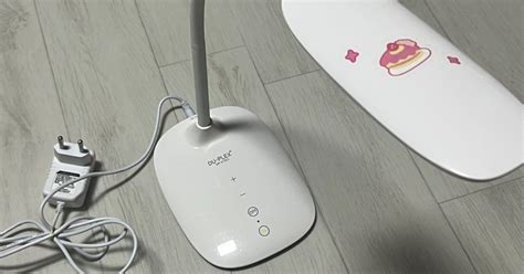 화이트 흰색 듀플렉스 Led 데스크 스탠드 책상 데스크테리어 조명 독서실 지족동 가구인테리어 당근 중고거래