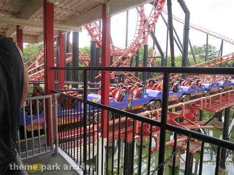 Blue Hawk At Six Flags Over Georgia Theme Park Archive