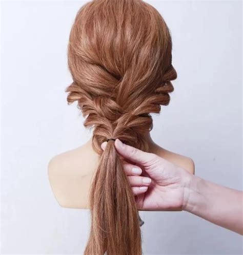 长发怎么编好看显气质 升级版长发编发手把手教学 扎发教程 美发站