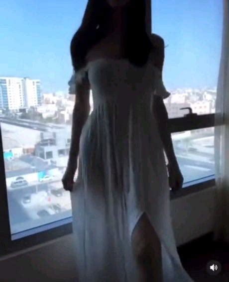 Nice Dress R Holup