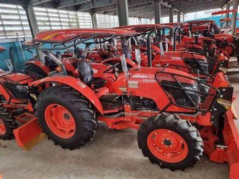 ទីផ្សារត្រាក់ទ័រគូបូតាថ្មីនឹងមួយទឹកស្អាត Facebook