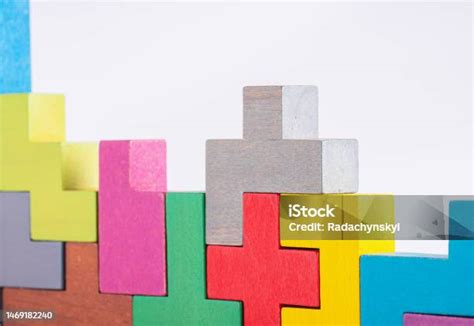 논리적 사고의 개념 흰색 배경에 기하학적 모양입니다 비즈니스 구축 개념입니다 개념에 대한 스톡 사진 및 기타 이미지 개념