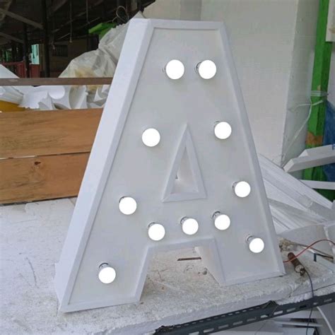 Jual Huruf Styrofoam LED Bohlam Dekorasi Huruf Styrofoam Tinggi 80 Cm
