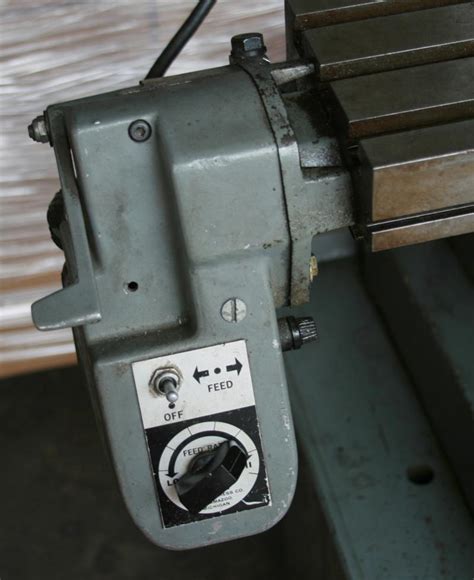 Clausing 8520 And 8525 Vertical Milling