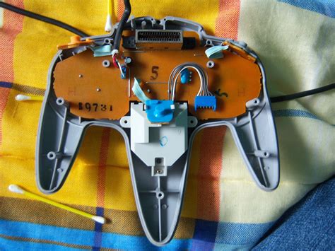 Al Interior De Nintendo El Control De La Nintendo 64