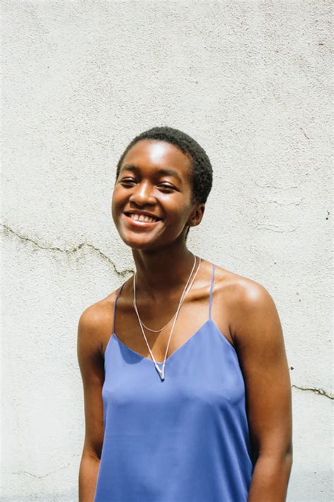 Bonee V Necklace Short Silver Lillt Store