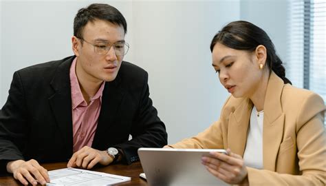 Project Management Lessons Learned Knowledge Train