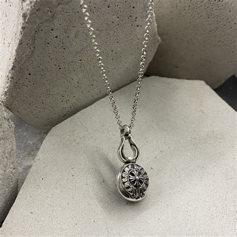 스크롤라벨 펜던트 클래식 체인 목걸이