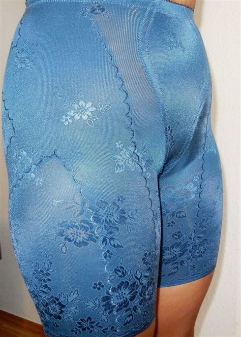 This Could Create An Obsession About Blue Girdles For Me Miederhose H Fthalter Mieder