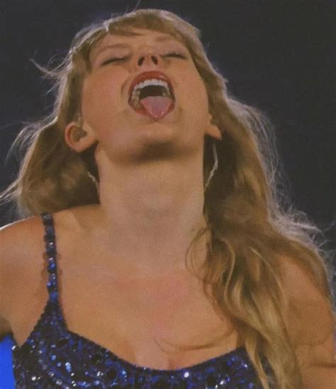 Taylor Swift Waiting For A Load Rjerkofftoceleb