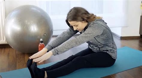 НАЈДОБРИТЕ ВЕЖБИ ЗА ГРБ Се прават само 5 минути опуштаат и ја отстрануваат болката НМД