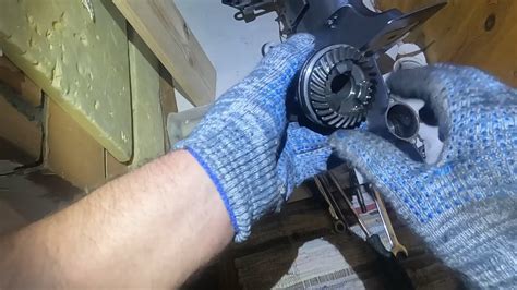 Замена сальников гребного вала на Yamaha9 9 15 снятие Youtube