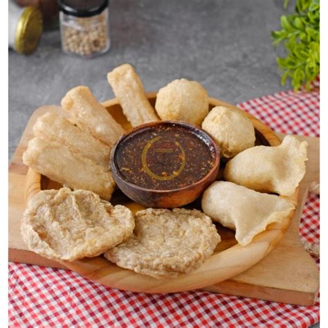 Jual Pempek Palembang Asli Ikan Mix 20 Free 10 Pempek Cuko Shopee Indonesia