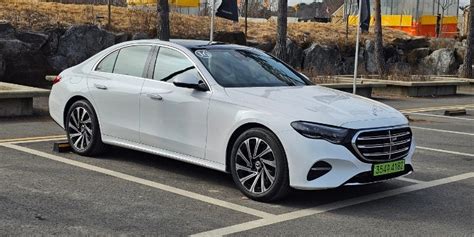 더 화려하고 세련되게 메스세데스 벤츠 E300 4matic 시승기 오토카뉴스