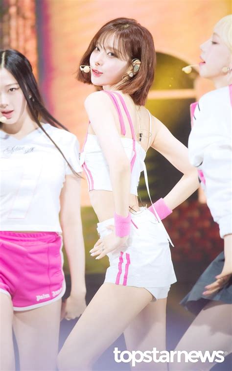 에스파 Aespa 윈터 ‘앙큼한 몸매 뽐내기 기자간담회 [hd포토] 최규석 기자 톱스타뉴스
