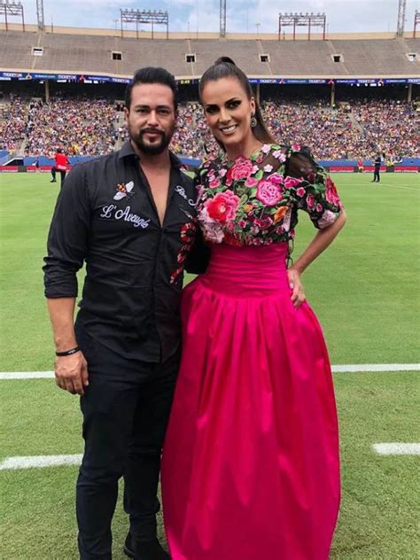 Cuánto Costó El Controversial Traje De Charro Que Christian Chávez
