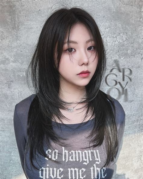 홍대미용실 아르결 이서 실장 [ 레이어드컷 레이어드펌 허그컷 허쉬컷 ] 레이어드컷 가닥가닥 떨어지는 슬릭한 질감의 레이어드컷 😉 고객님께 딱 맞는 디자인으로 나만의 무드