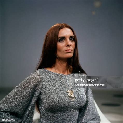 Daliah Lavi Photos Photos And Premium High Res Pictures Getty Images