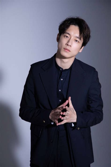 坂口健太郎さんインタビュー 【後編】｜「変えたい過去はないんです」 Classy [クラッシィ]