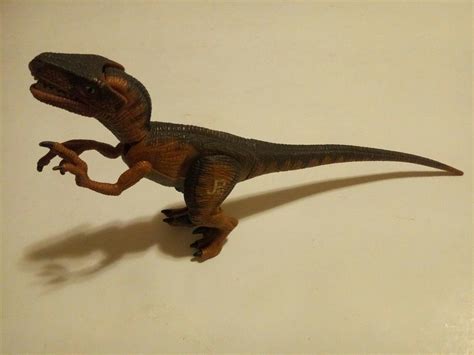 Vintage Jurassic Park Jp03 Velociraptor Dinosaur Action Figure Kenner