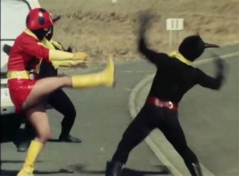 ボード「kamen Rider」のピン 仮面ライダーストロンガー ゲルゲ ヒーローのコスチューム
