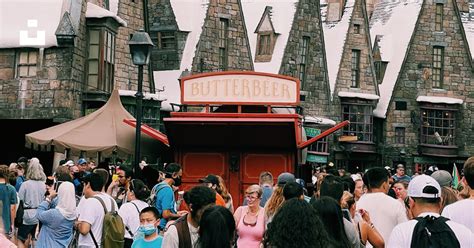 빨간색과 회색 콘크리트 건물 사진 Unsplash의 무료 회색 이미지