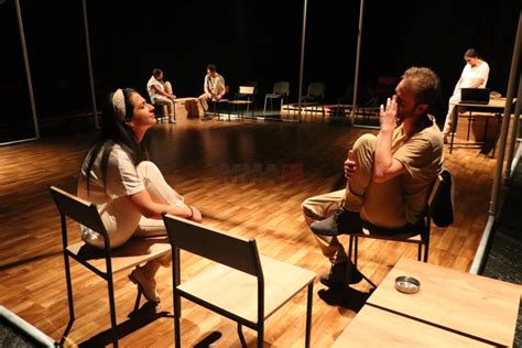 Претставата „Соѕвездија“ во Драмски театар во Скопје Независен Весник