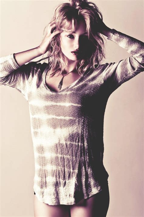 Stunning Photography Captivating Model Vesna