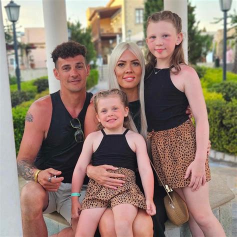 Ashley Pizey Youtube