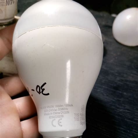 Jual Lampu Philips Bekas Mati Total K Watt Shopee Indonesia