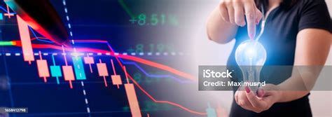 비즈니스 교육 계획 또는 업무에서의 성공에 대한 아이디어 지식의 연구와 인식의 교육적 개념 사업가 학습 기술 개발에 대한 스톡