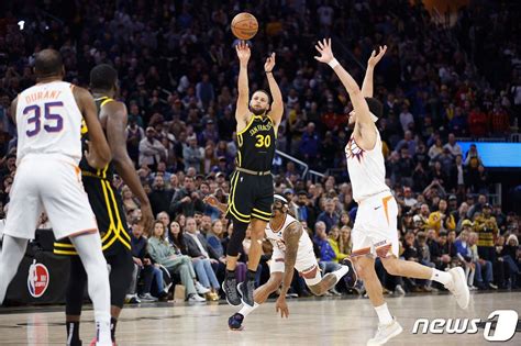 0 7초전 터진 커리의 3점포… Nba 골든스테이트 피닉스에 113 112 승리