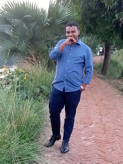 Md Shahadat Hossain