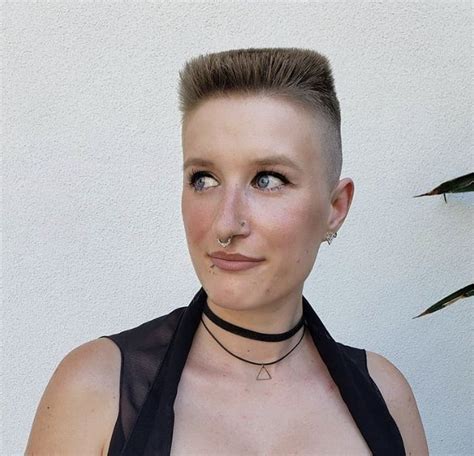 Pin By David Connelly On Flattops High N Tights Fades For Women Flat Top Haircut Woman