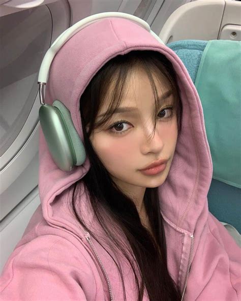 カン・ギョンミンさんのインスタグラム写真 カン・ギョンミンinstagram「la 무사히 도착완료 🇺🇸💨 🍌고고단 바나나우유맛