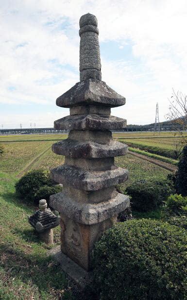 安養寺跡あんようじあと五重石塔