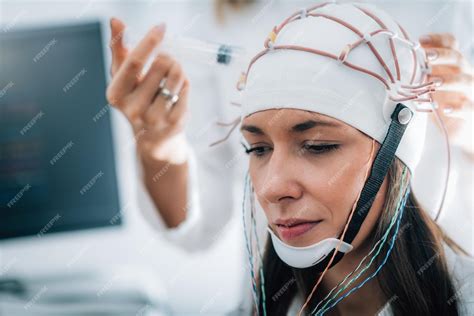 Premium Photo Neuroscience Lab Eeg Scanning