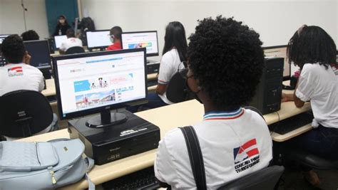 O Que é E Como Funciona O Programa Escolas Conectadas