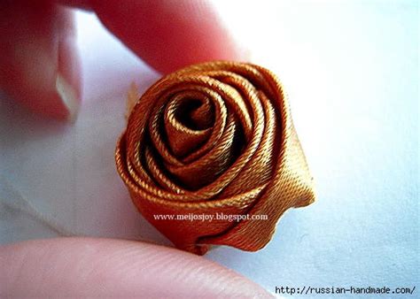 Роза из ленты для создания украшений - Russian-Handmade.com