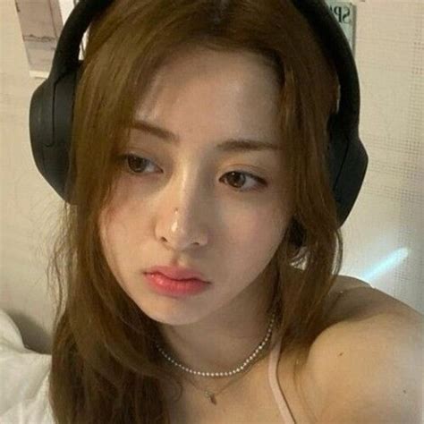 Rosabelle Tuesday Retrospring