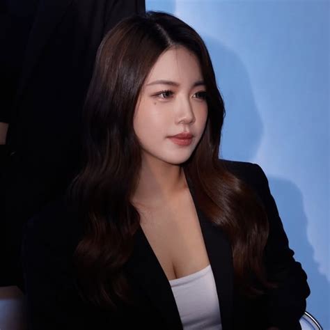 Lena Lena0928 • Threads Say More